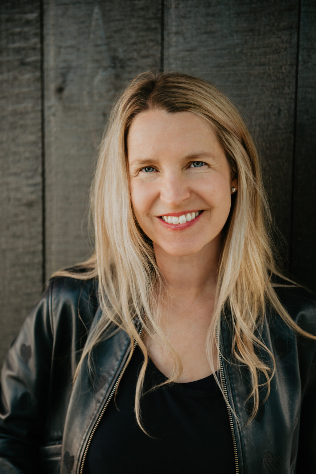 Contact/About KJ – KJ Dell'Antonia